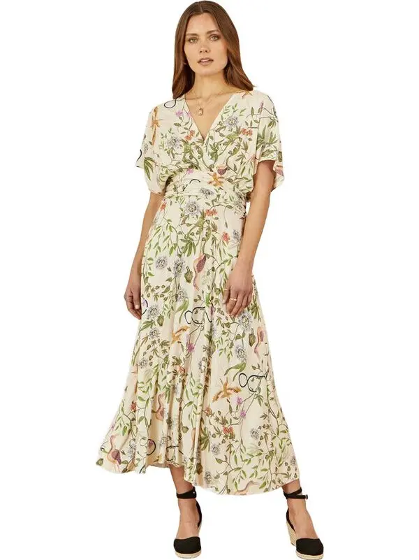 YUMI Floral Print Ruched Waist Midi Dress - Beige