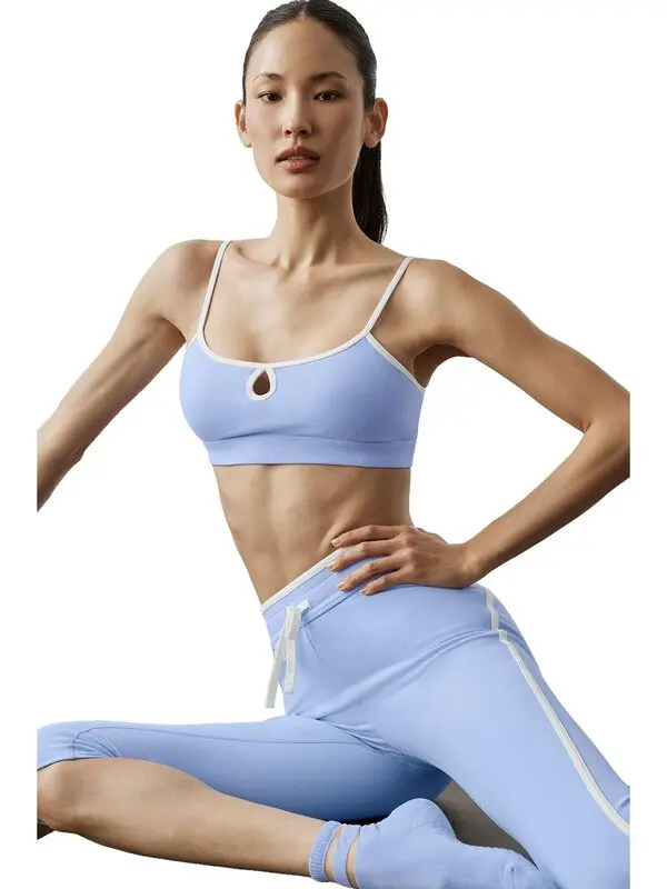 Alo Yoga Airbrush Race Pace Bra - Light Provence Blue/white
