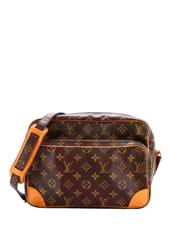 LOUIS VUITTON Nil Messenger Bag Monogram Canvas 28 - Brown