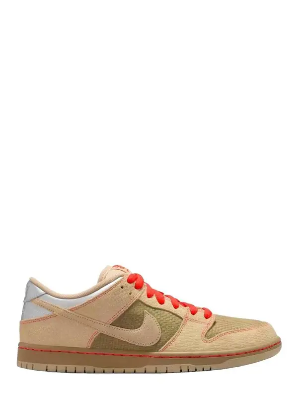 Nike Sb Dunk Low Sneakers - Neutrals