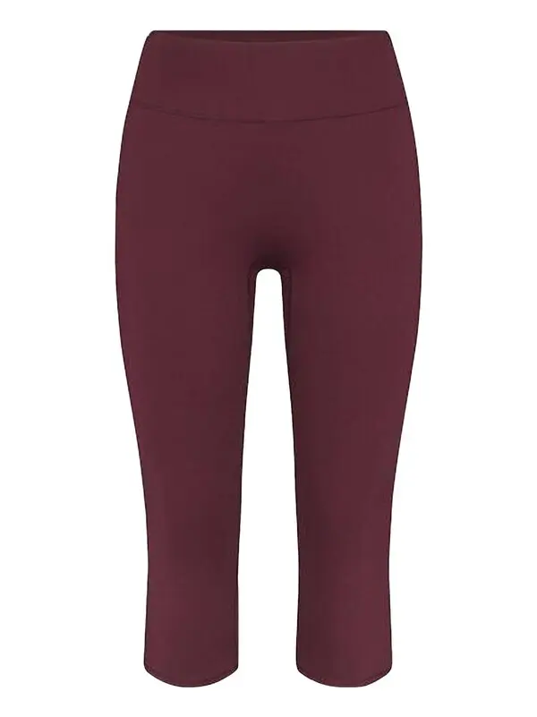 NIKESKIMS Matte Crop 17" Legging 'currant - Red