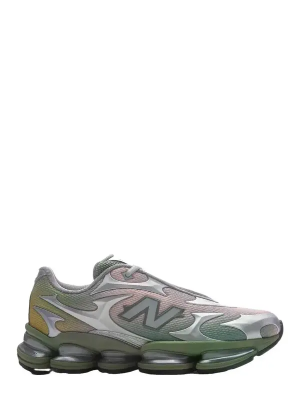 NEW BALANCE Abzorb 2000 Metallic Sneakers - Silver
