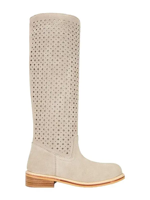 Seychelles Desert Eagle Boots - Sand Suede