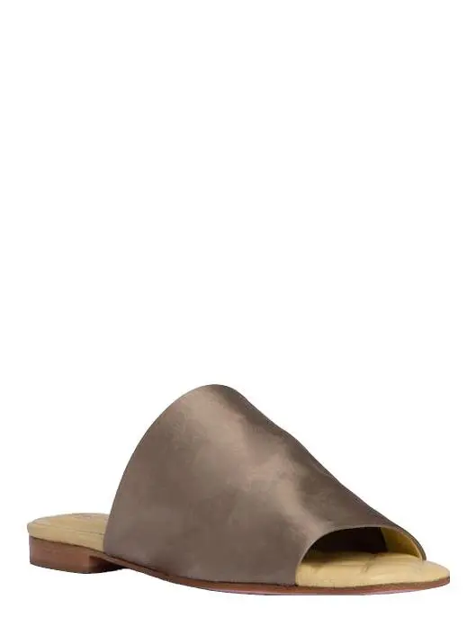 BEAUTIISOLES BY ROBYN SHREIBER April Flat Sandal - Khaki