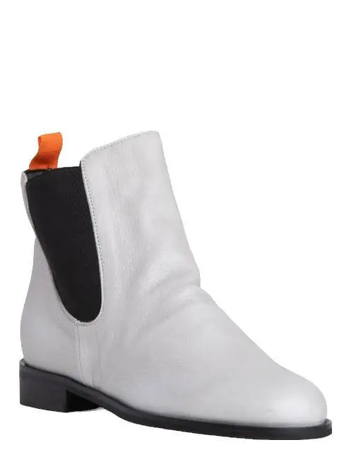 BEAUTIISOLES BY ROBYN SHREIBER Reba Leather Bootie - Off-white