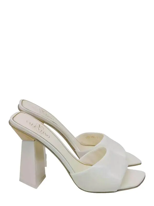 Valentino Garavani One Stud Hyper Sandals - Neutrals