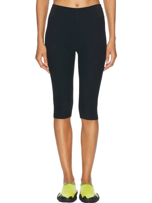 Beyond Yoga Impulse Ribbed Pedal Pusher - Black Onyx