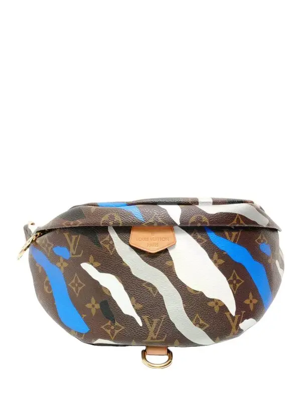 LOUIS VUITTON 2019 Monogram League Of Legends Belt Bag - Brown