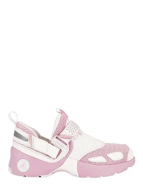 JORDAN Trunner Lx Sneaker - Iced Carmine & Pearl Pink