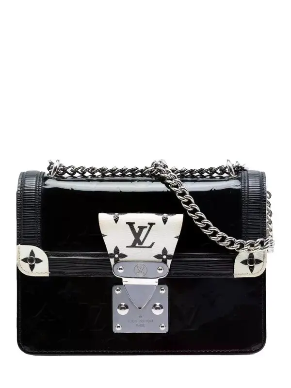 LOUIS VUITTON Monogram Vernis Wynwood Shoulder Bag - Black