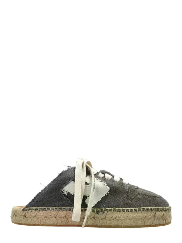 Off-White Arrows Frayed Sneakers - Grey