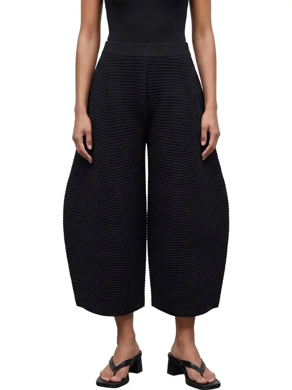 Issey Miyake Cropped Wide-leg Technical Jersey Trousers - Black