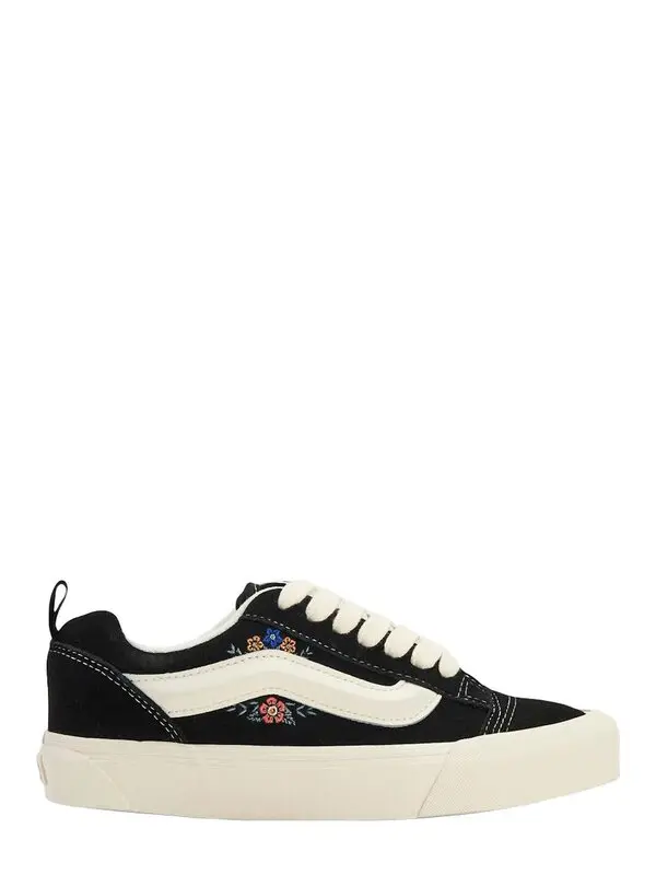 VANS Knu Skoolin Sneakers - Black/floral