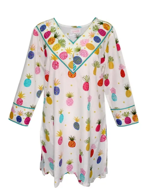 MARY MARSHMALLOW V-neck Scalloped Tunic - White