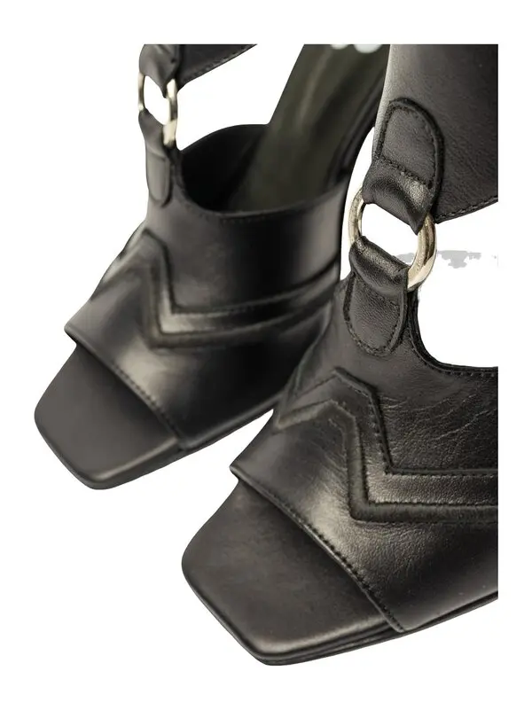 CLARA BARCELO Strappy Metallic Sandals - Black