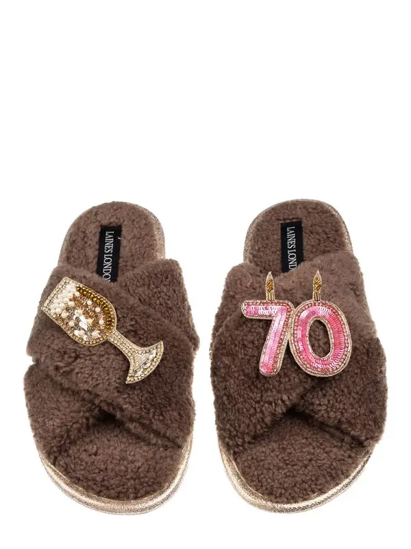 LAINES LONDON Boucle Slippers With Brooches - Brown