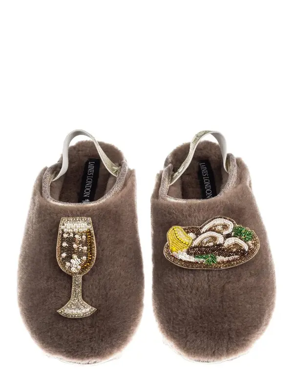 LAINES LONDON Flatform Cloud Slippers With Oyster & Glass Of Fizz Brooches - Brown/gold