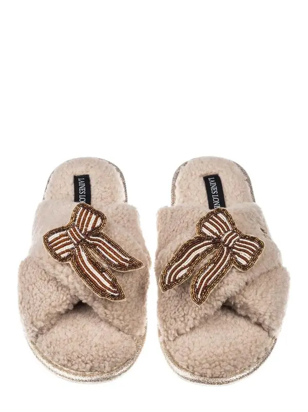LAINES LONDON Boucle Slippers With Removable Brooches - Brown/gold