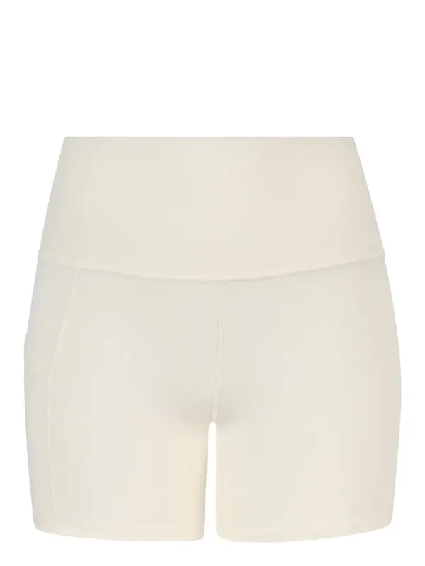 VEEVA Birdie Shorts - White