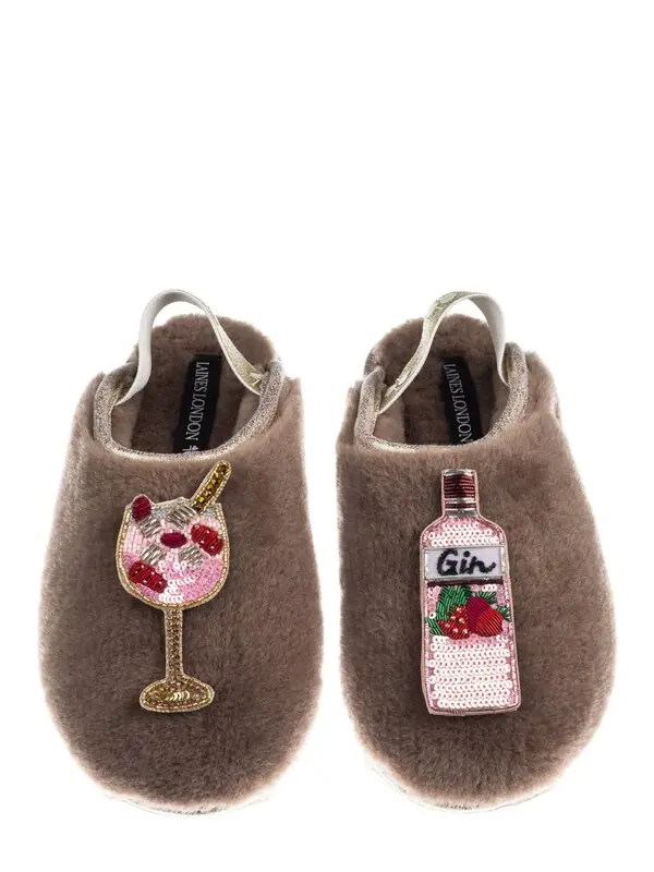 LAINES LONDON Fluffy Flatform Cloud Slippers With Brooches - Brown/gold