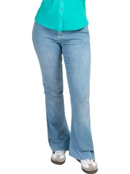 KETTLEWELL Darla Comfort Bootcut Jeans - Light Denim