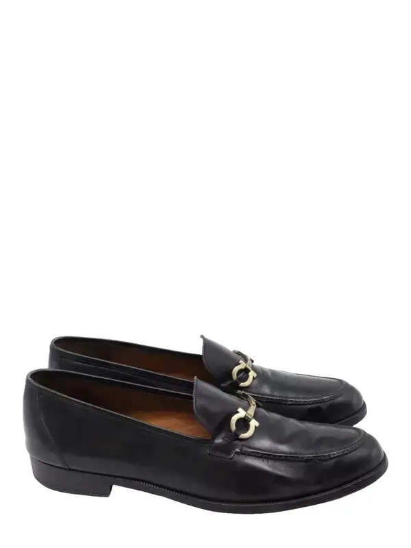 FERRAGAMO Gancini Leather Loafers - Black