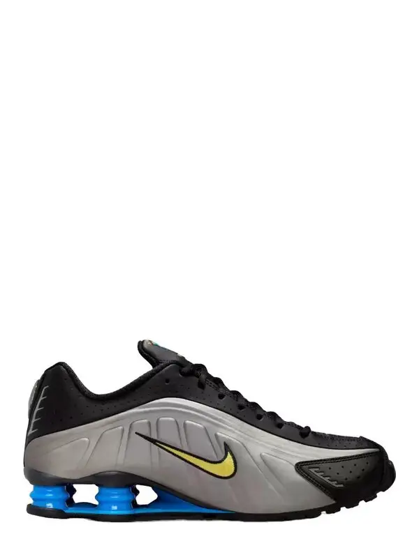 Nike Shox R4 Sneakers - Grey
