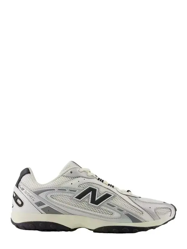 NEW BALANCE 204l Paneled Mesh Sneakers - Silver