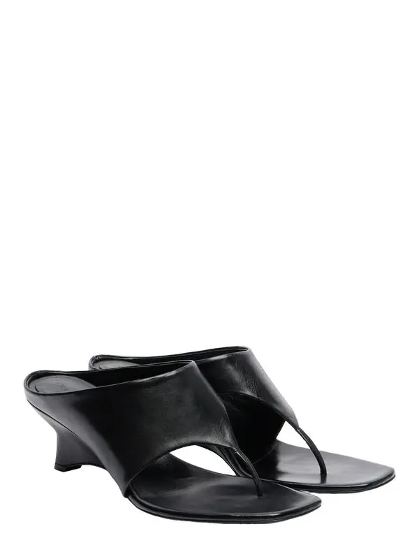 Khaite Marlow 55 Leather Thong Sandals - Black