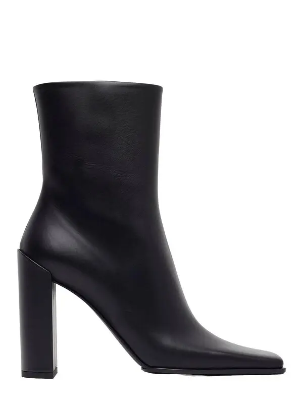 Alaïa Square 90 Ankle Boots - Black