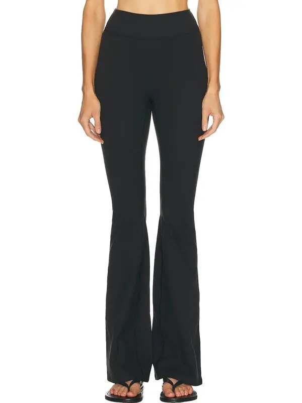 437 The Leisure Pant - Black