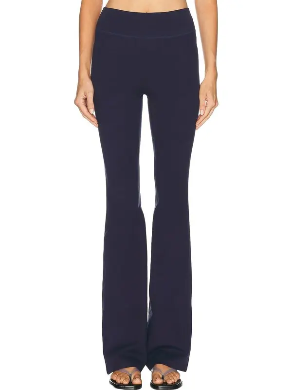 437 The Leisure Pant - Navy