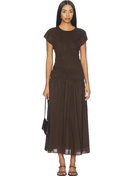 Closed Smocked Midi Dress With Short Sleeves - Brown