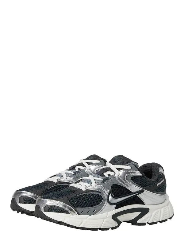 Nike V5 Rnr Athletic Sneakers - Gray