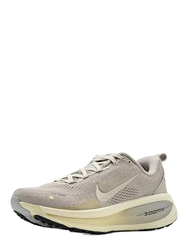 Nike Vomero 18 Running Sneakers - Gray