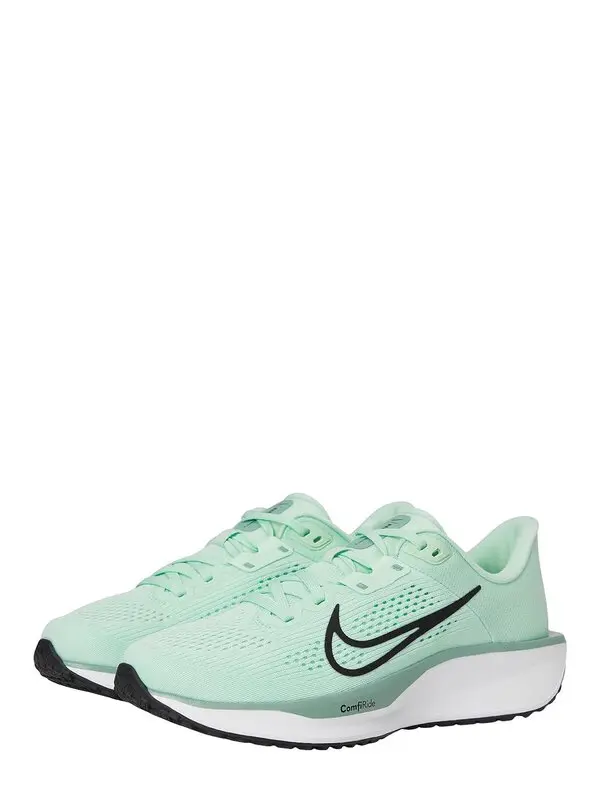Nike Quest 6 Athletic Shoes - Green