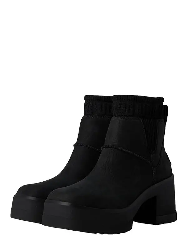 UGG Moxy Chelsea Boots - Black