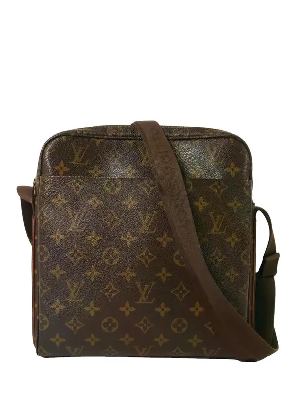 LOUIS VUITTON Monogram Trotteur Beaubourg Shoulder Bag - Brown
