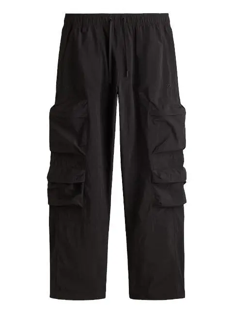 H&m Loose Fit Water-repellent Cargo Trousers - Black