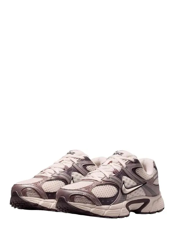 Nike Rnr Se "silt Red" Athletic Shoes - Pink