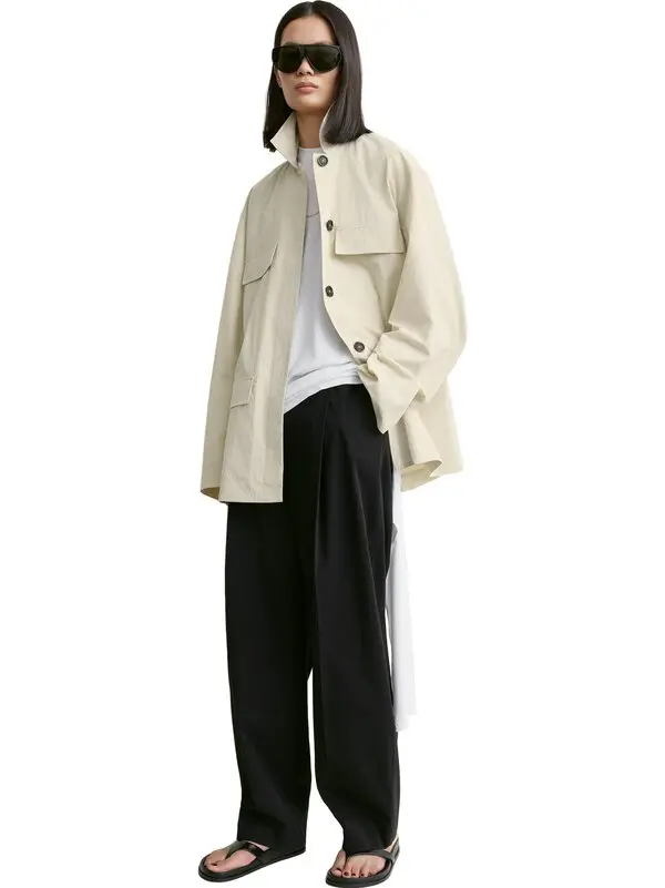 TOTEME Oversized Cotton Twill Utility Jacket With Drawstring - Creme