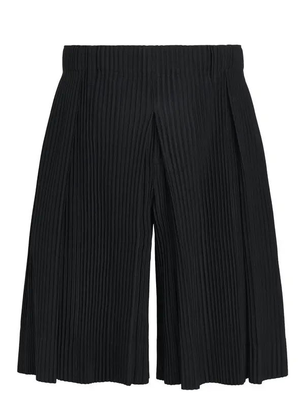 Issey Miyake Tailored Pleats Shorts - Black