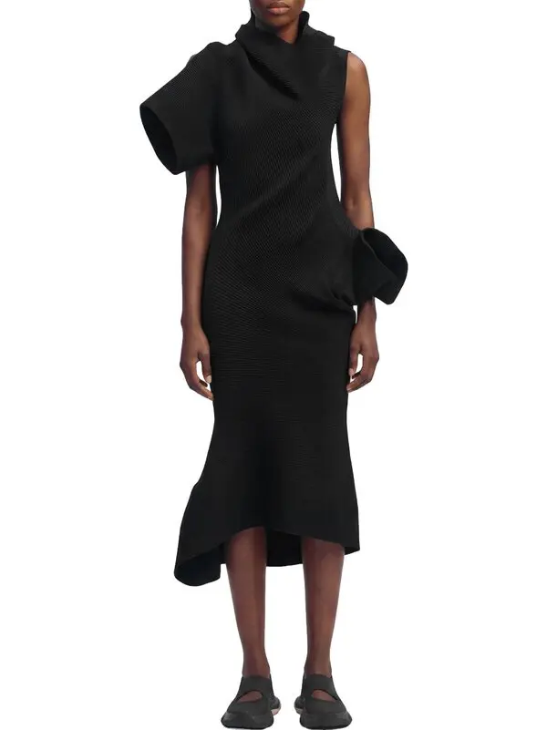 Issey Miyake Asymmetrical Midi Dress - Black