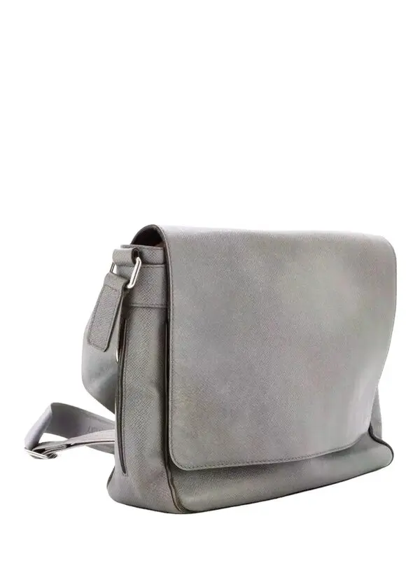 LOUIS VUITTON Taiga Leather Roman Mm Crossbody Bag - Grey