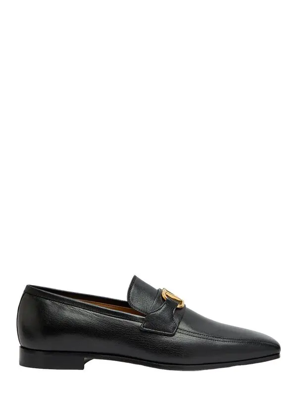 Valentino Garavani Vlogo Grained Leather Loafers - Black