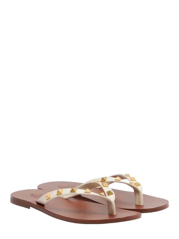 Valentino Garavani Rockstud Leather Thong Sandals - White