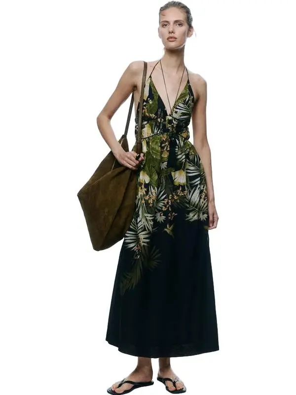 H&m Flared Halterneck Maxi Dress With Tropical Print - Black/patterned