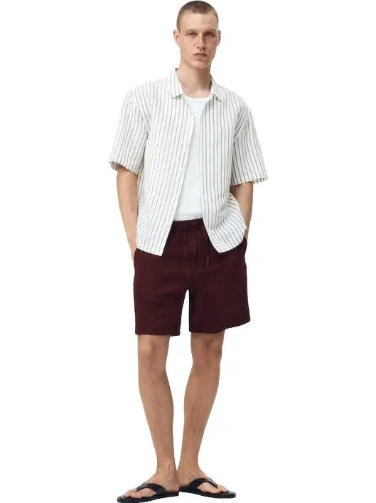 H&m Relaxed-fit Textured Shorts - Burgundy