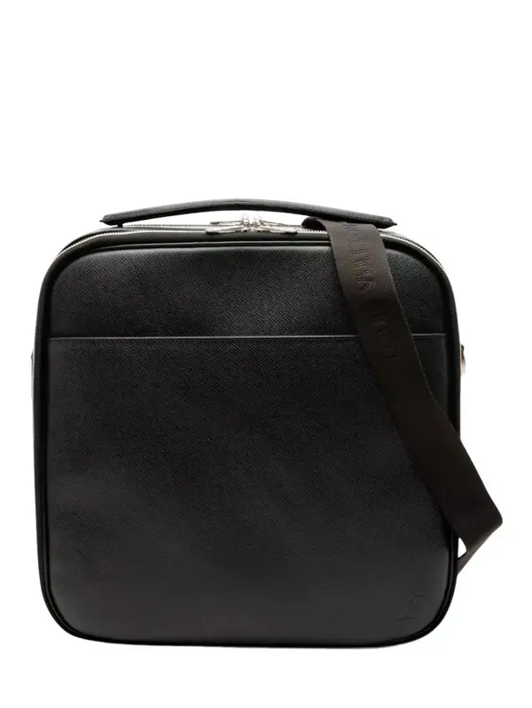 LOUIS VUITTON Taiga Tura Travel Bag - Black