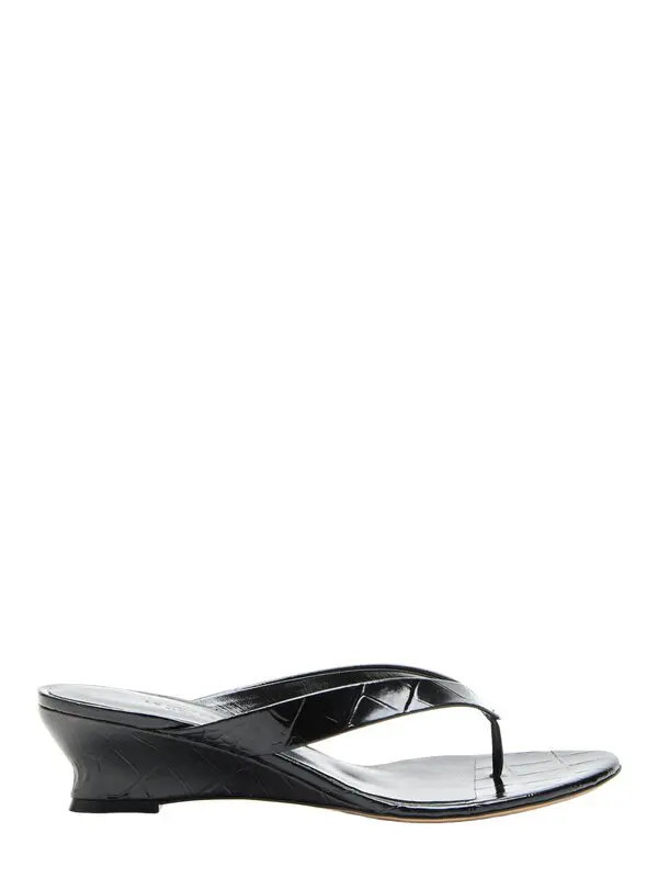 Le Monde Beryl Micro Wedge Croc-effect Leather Thong Sandals - Black